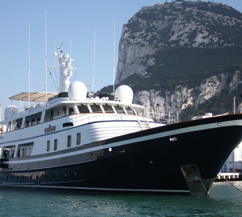 THE GOOSE Yacht Charter Details, Toughs | CHARTERWORLD Luxury Superyachts